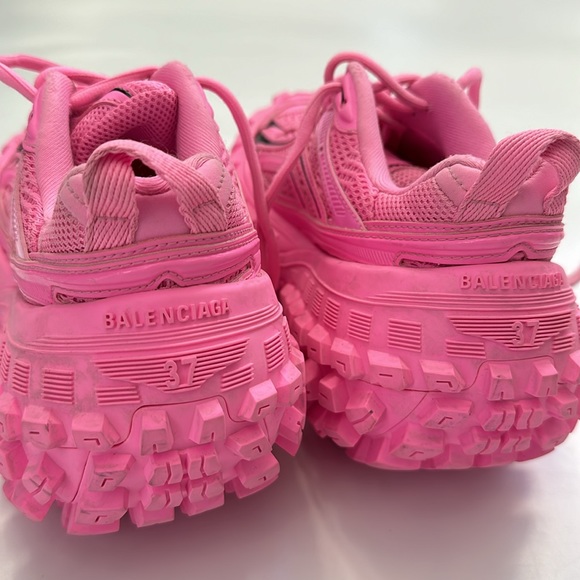 Balenciaga | Shoes | Balenciaga Pink Defender Low Top Sneakers 377 ...